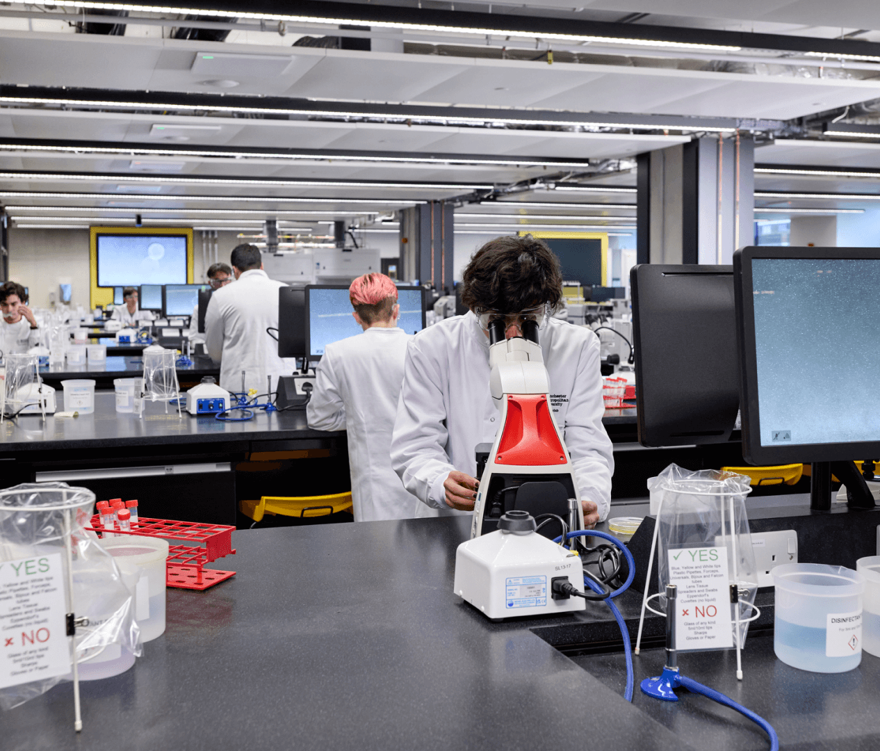 Manchester Metro University [Crestron Electronics, Inc.]