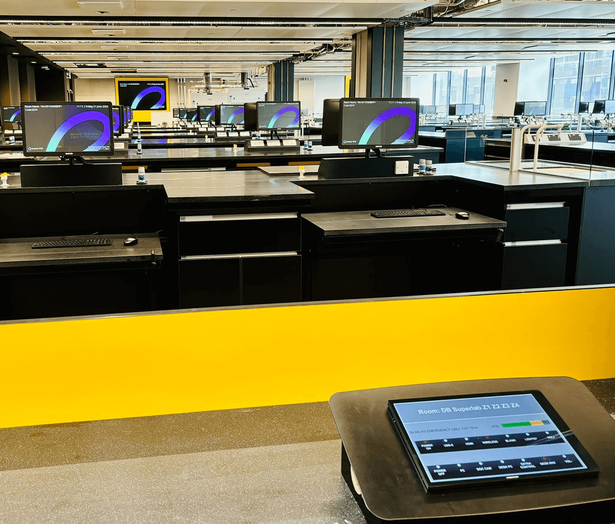 Manchester Metro University [Crestron Electronics, Inc.]